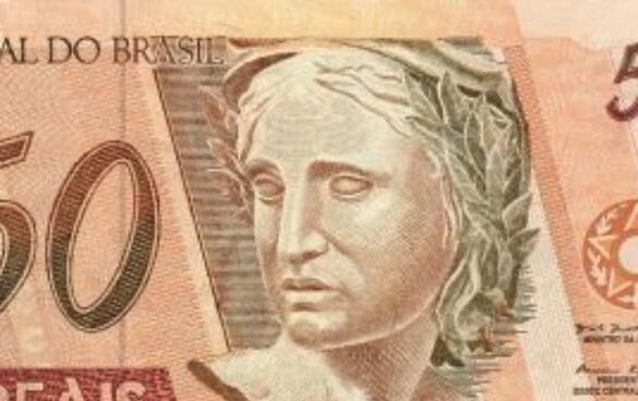 Precio del Dólar Este Jueves 7 de Mayo: ¿A Cuánto Opera? - Economía Simple